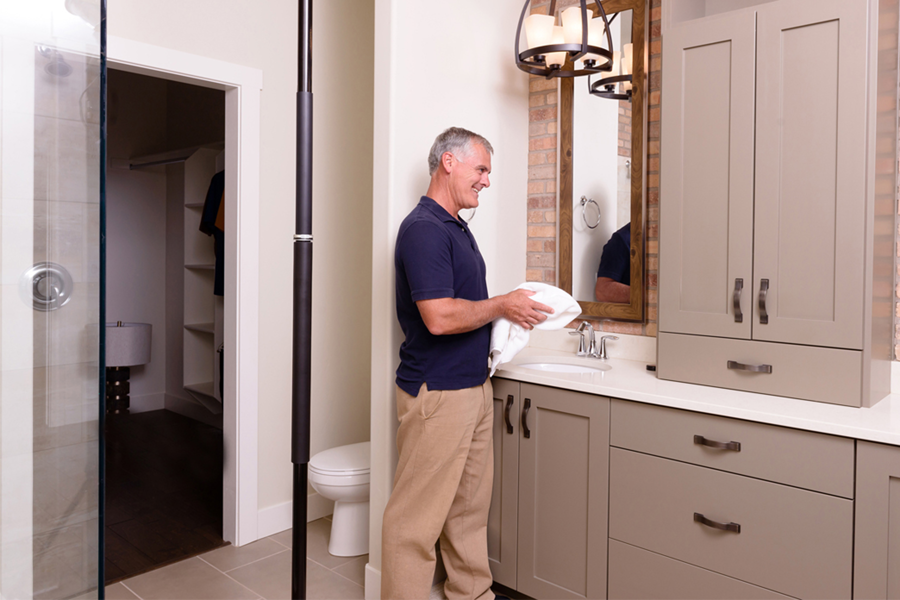 Security Pole - Independence In Motion